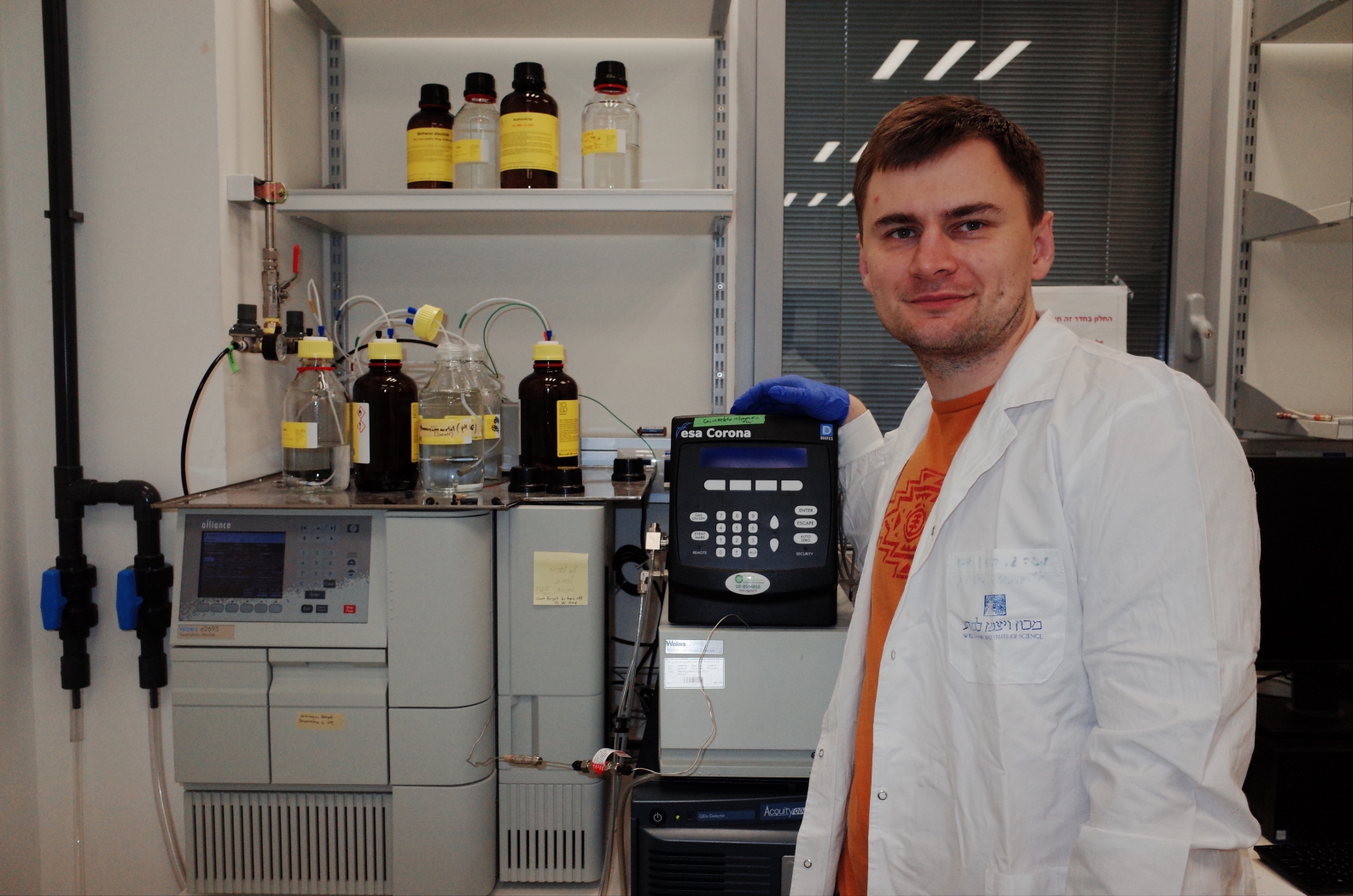 Lab Tour | Dan S. Tawfik Group Site | קבוצת פרופ׳ דן תאופיק