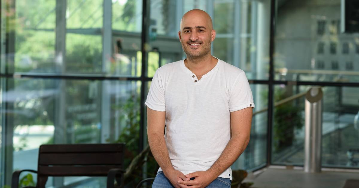 The beauty and betrayal of crystals | Dr. Dvir Gur, Department of ...